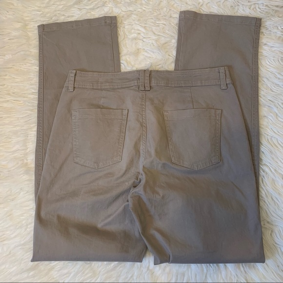 Lee | Pants & Jumpsuits | Lee Classic Fit Straight Leg Beige Pants ...